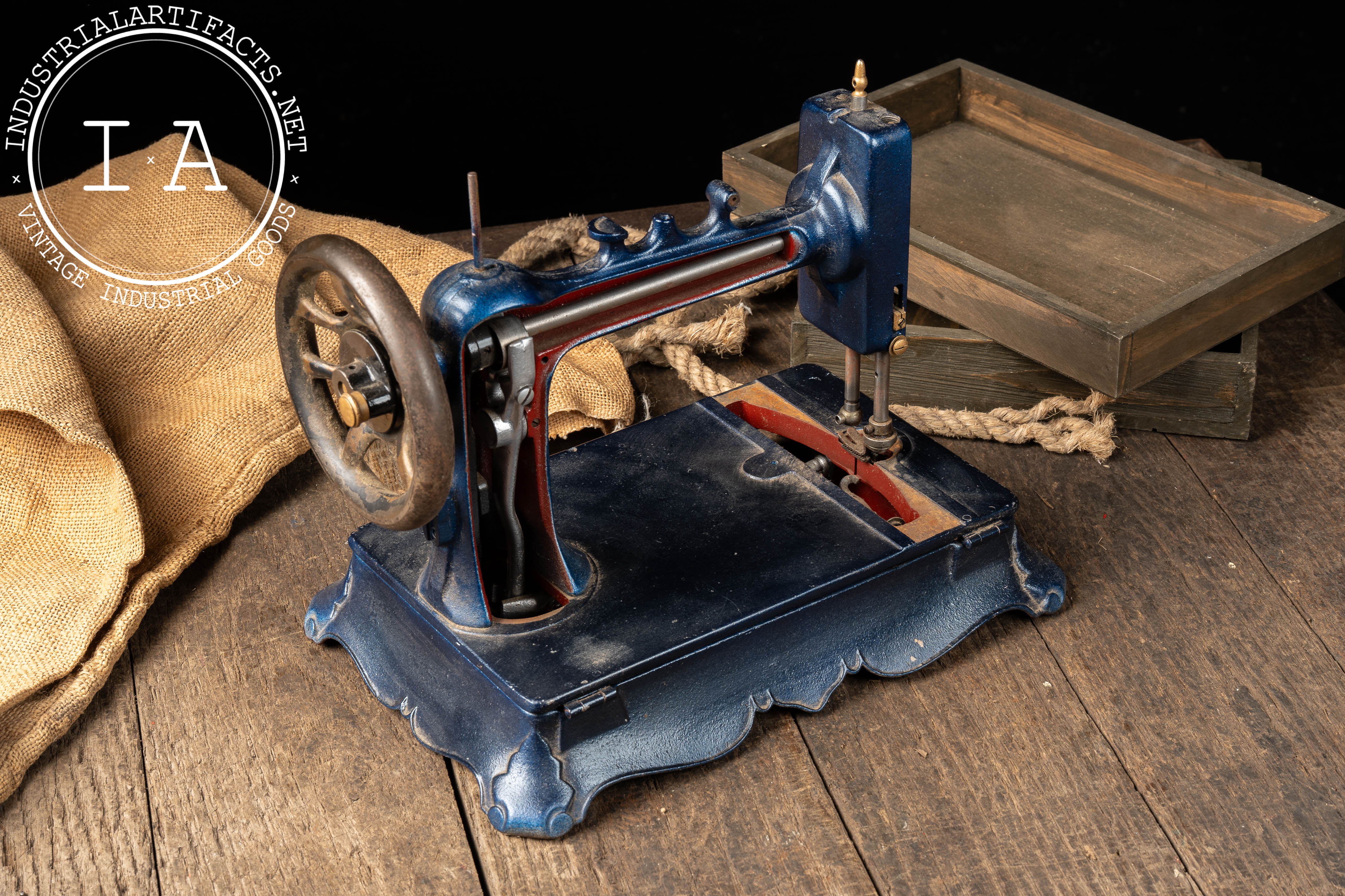 Antique Cutaway Cast Iron Sewing Machine Demonstration Model ...