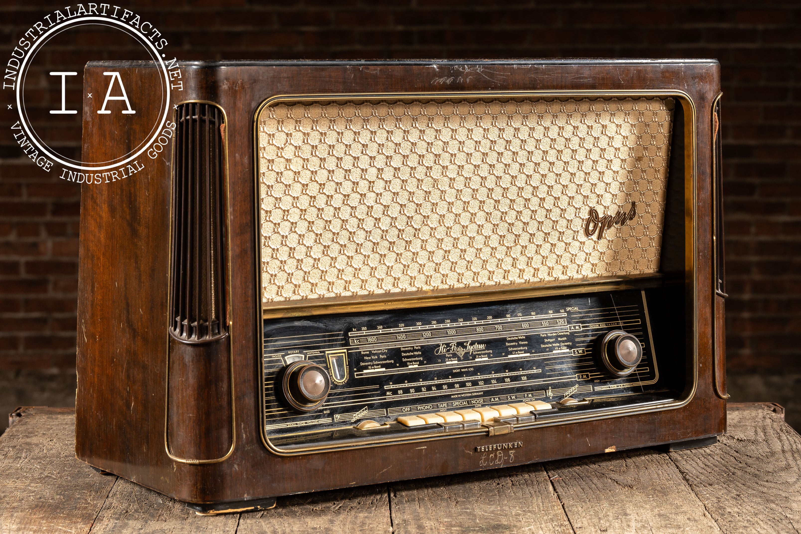 c. 1950 Working Telefunken Opus 7 Hi-Fi Tube Radio – Industrial Artifacts