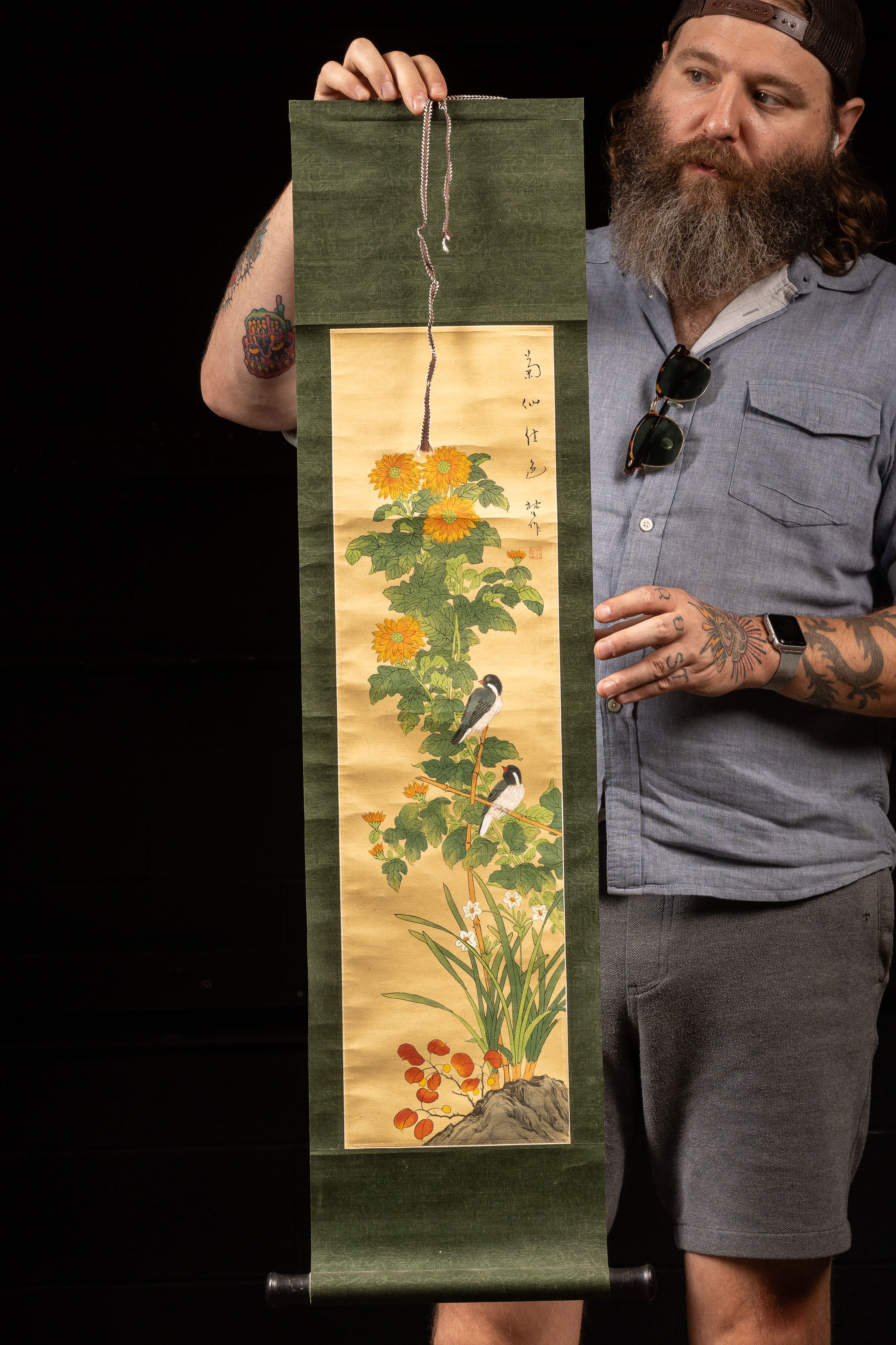 Chrysanthemums with Swallows | Vintage Japanese Kacho-e Kakejiku ("Hun ...