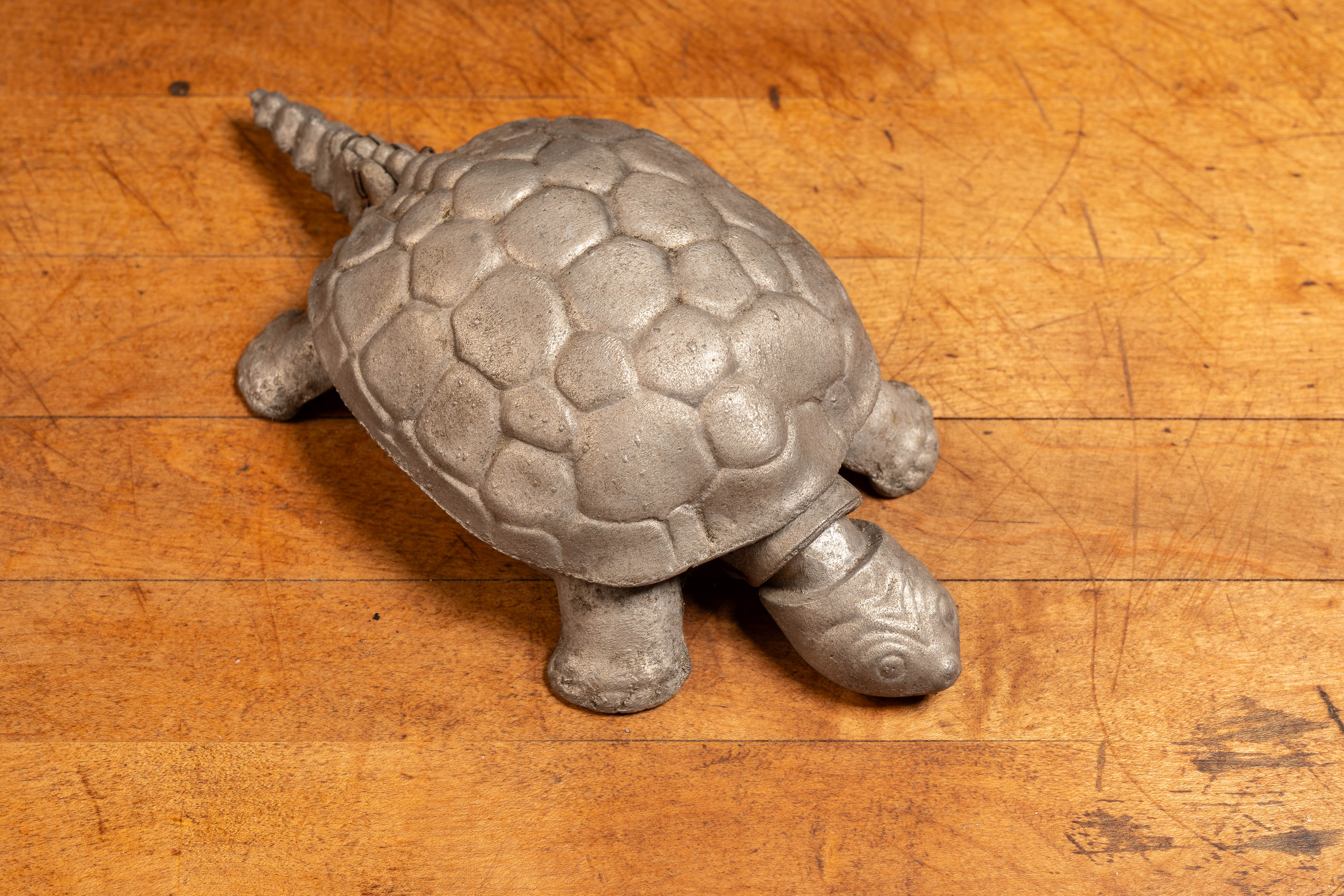 Antique Cast Aluminum Figural Snapping Turtle Spittoon-Type Ashtray ...