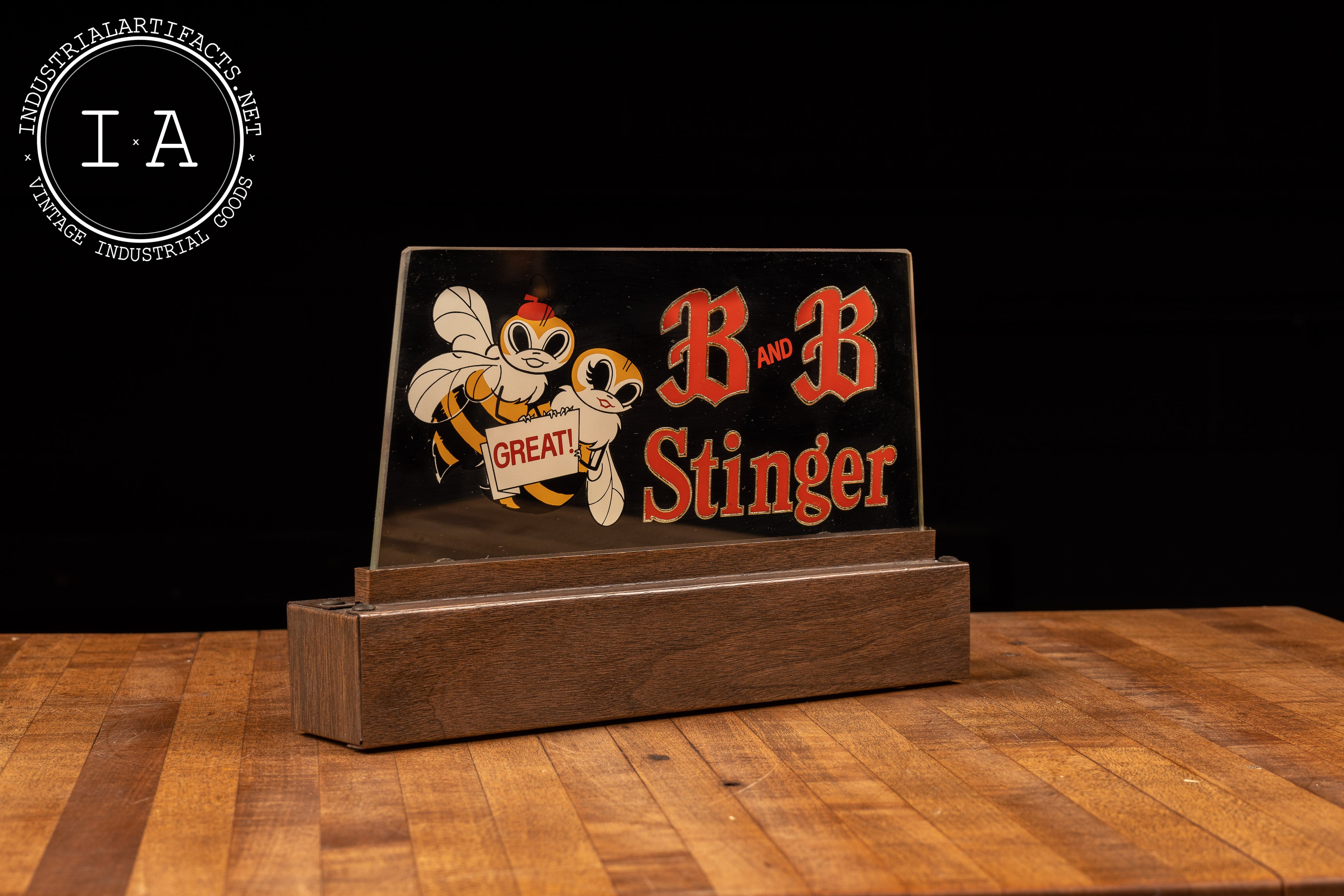 B and B Stinger Lighted Sign – Industrial Artifacts