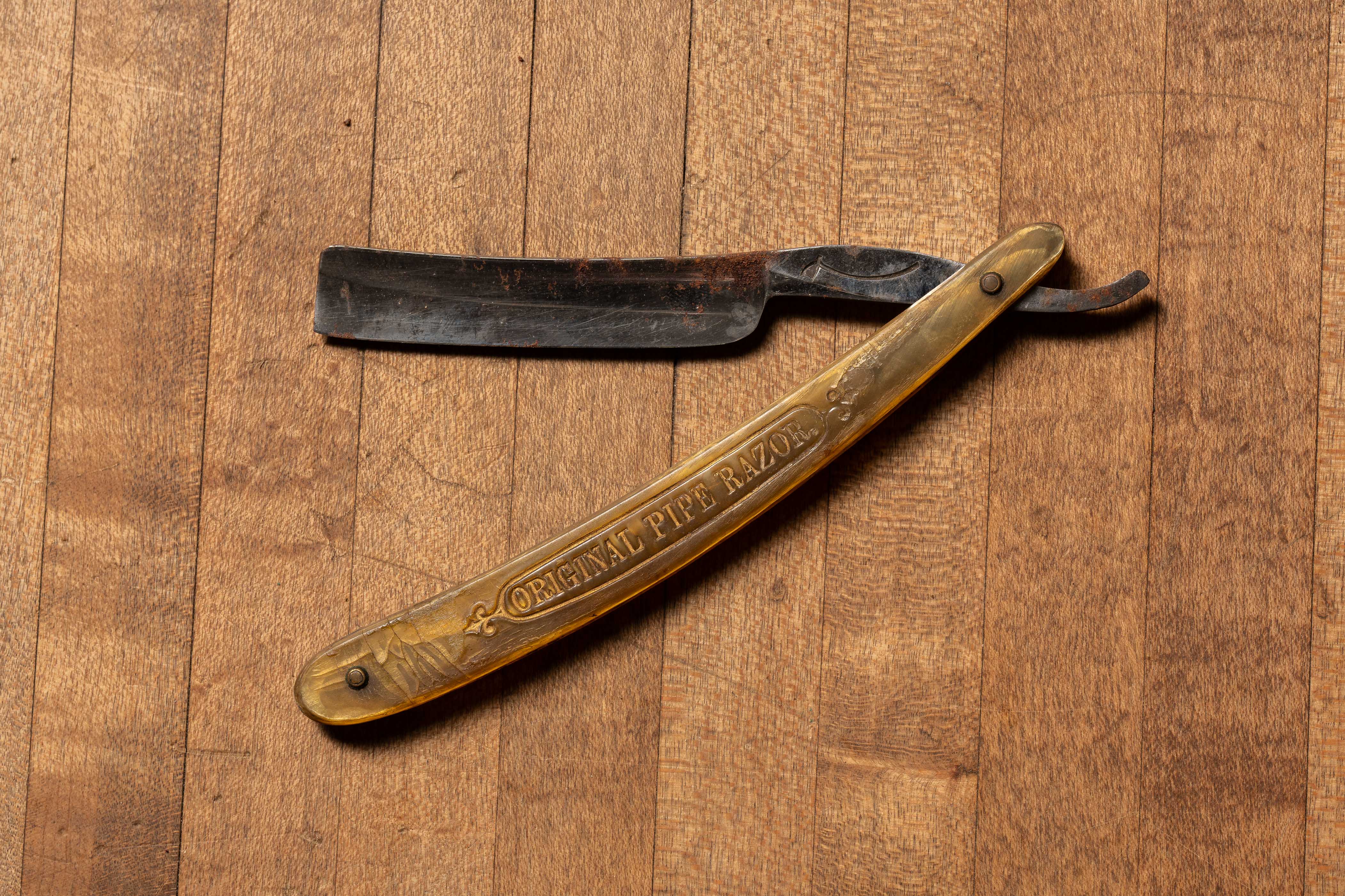 Early 20th Century Wostenholm Pipe Razor – Industrial Artifacts
