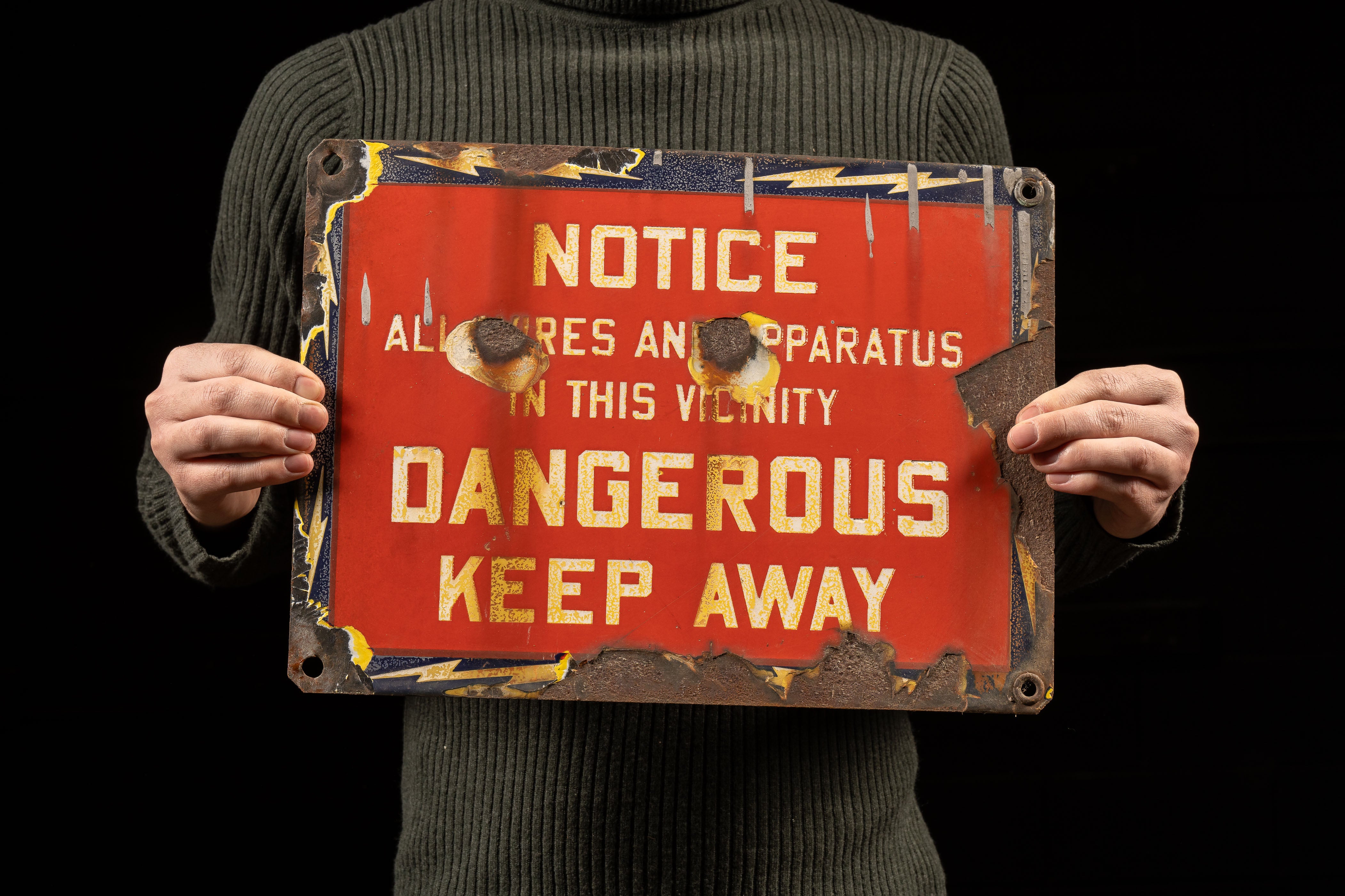 SSP Electrical Apparatus Warning Sign – Industrial Artifacts