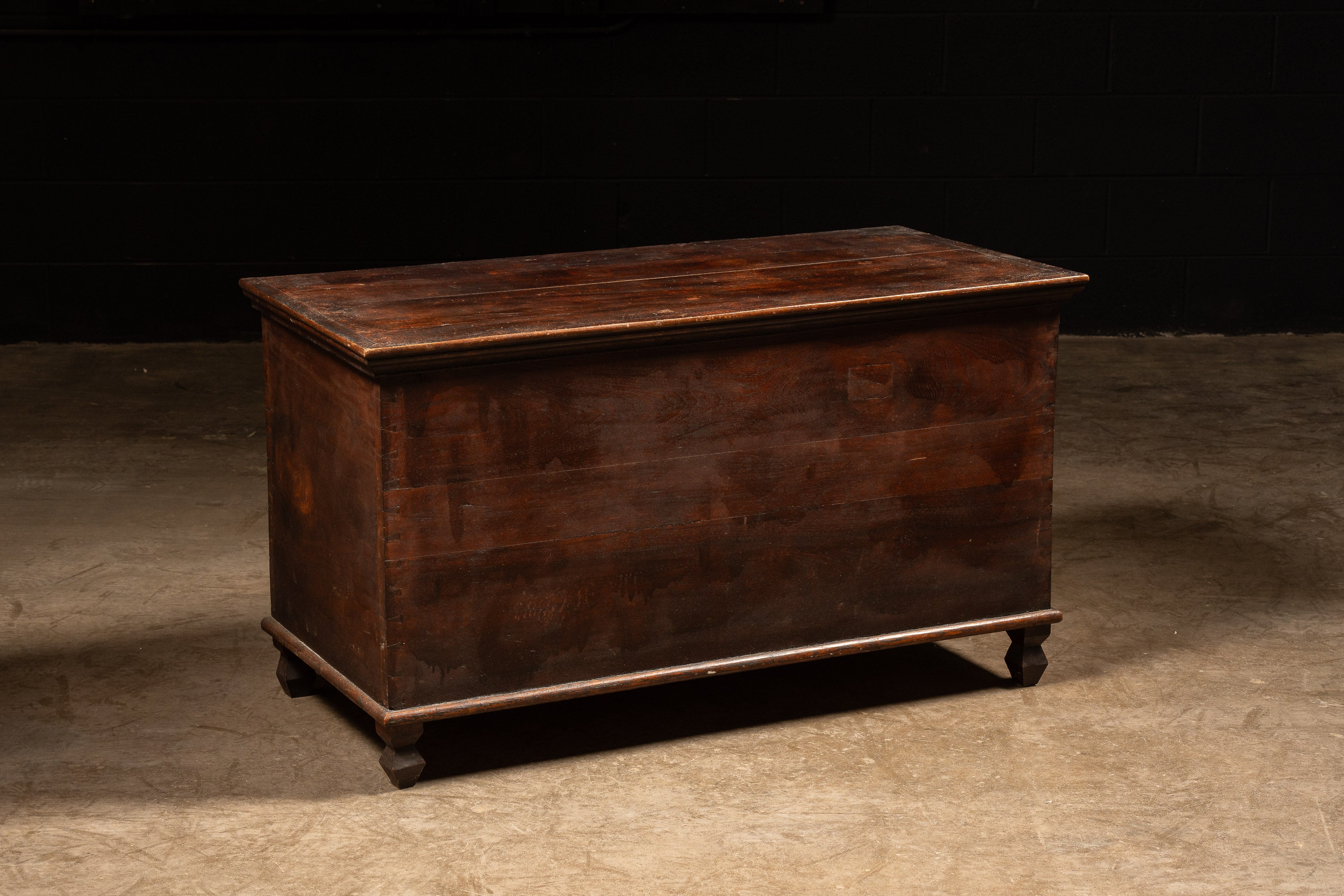 Early American Dovetail Linen Chest – Industrial Artifacts