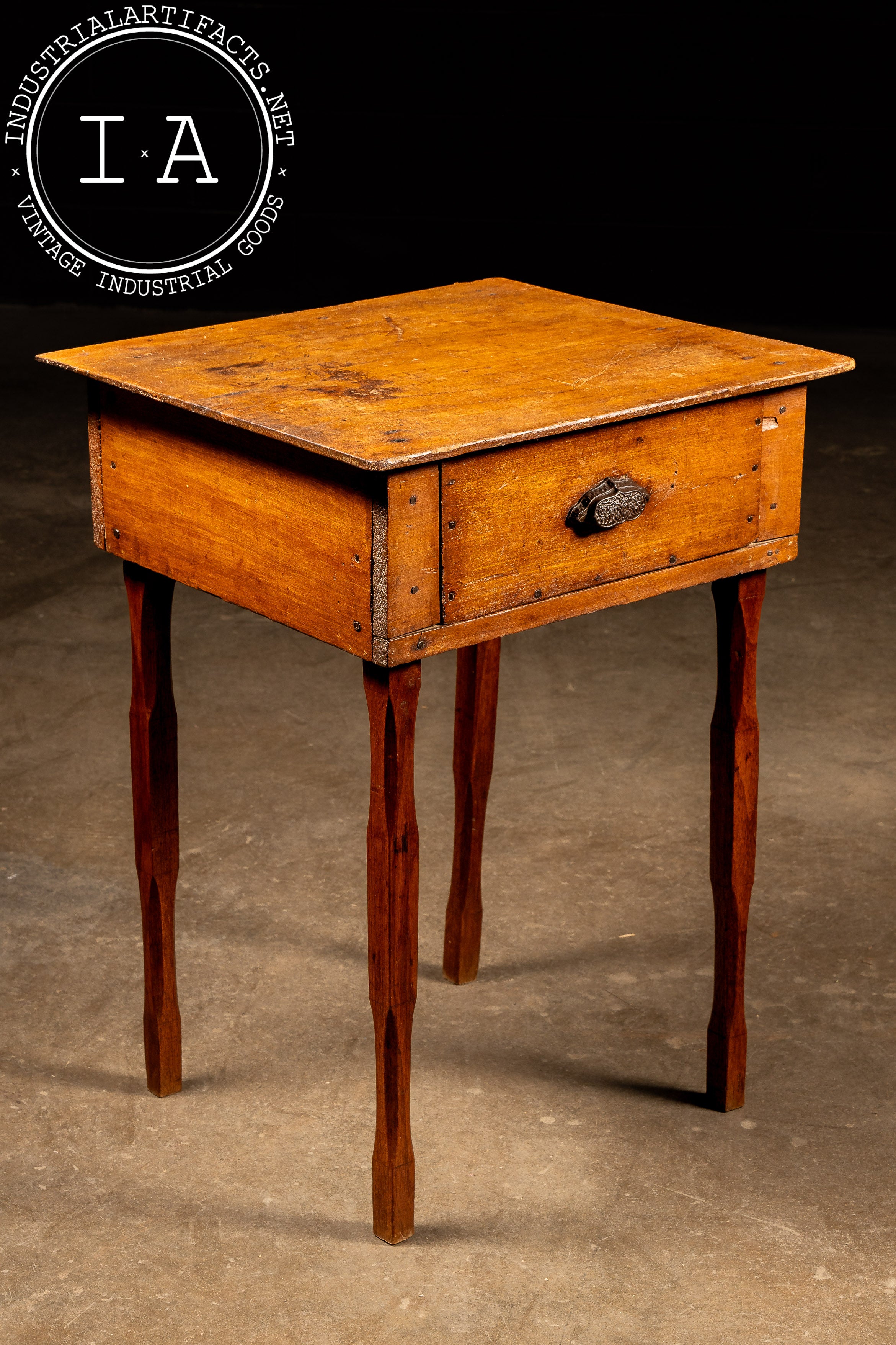 Early Oak Farmhouse Side Table – Industrial Artifacts