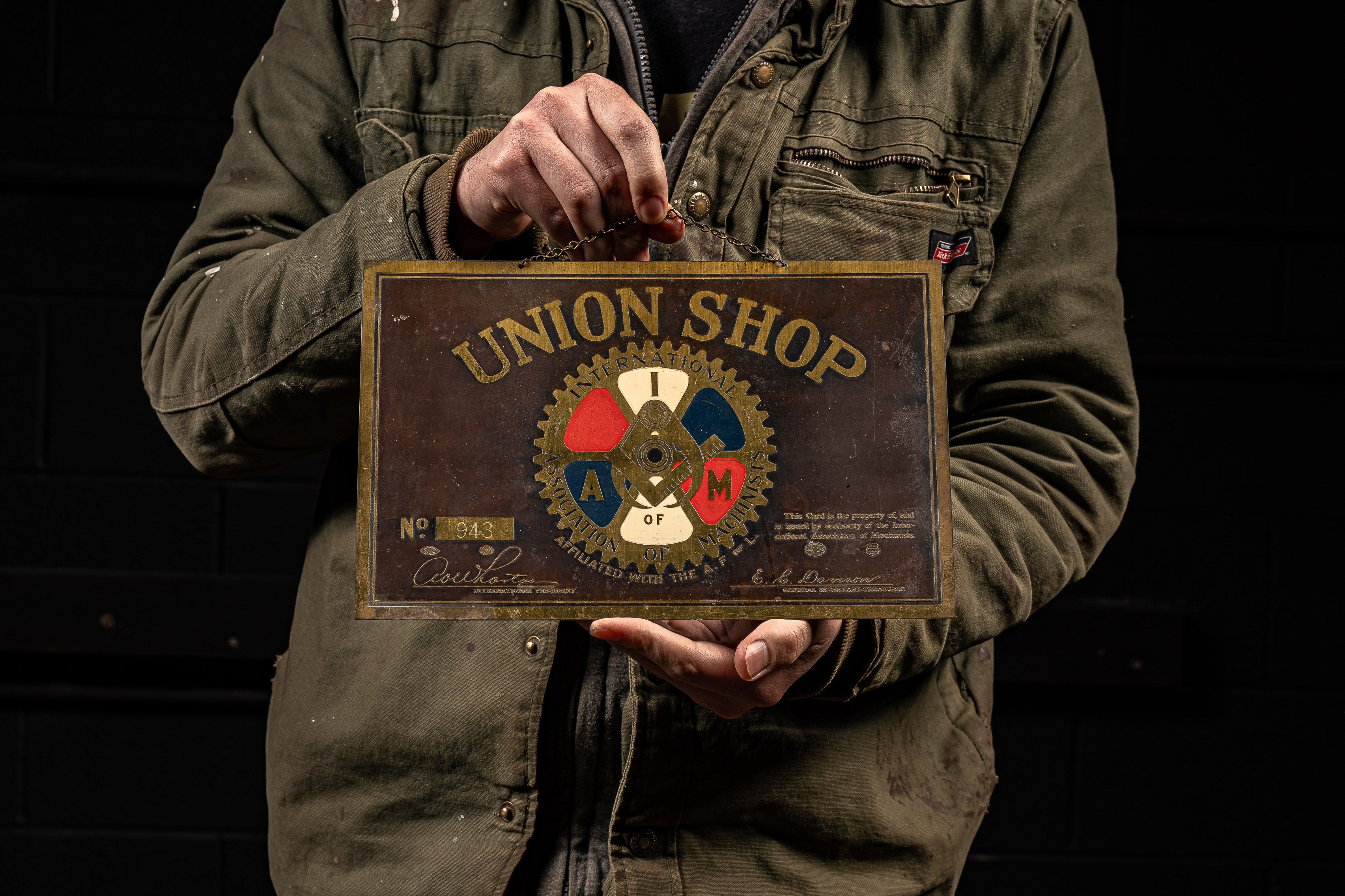 I.A.M. Union Shop Sign – Industrial Artifacts